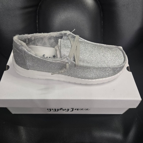 Gypsy Jazz | Shoes | Gypsy Jazz Silver Glitter Womens Shoes | Poshmark